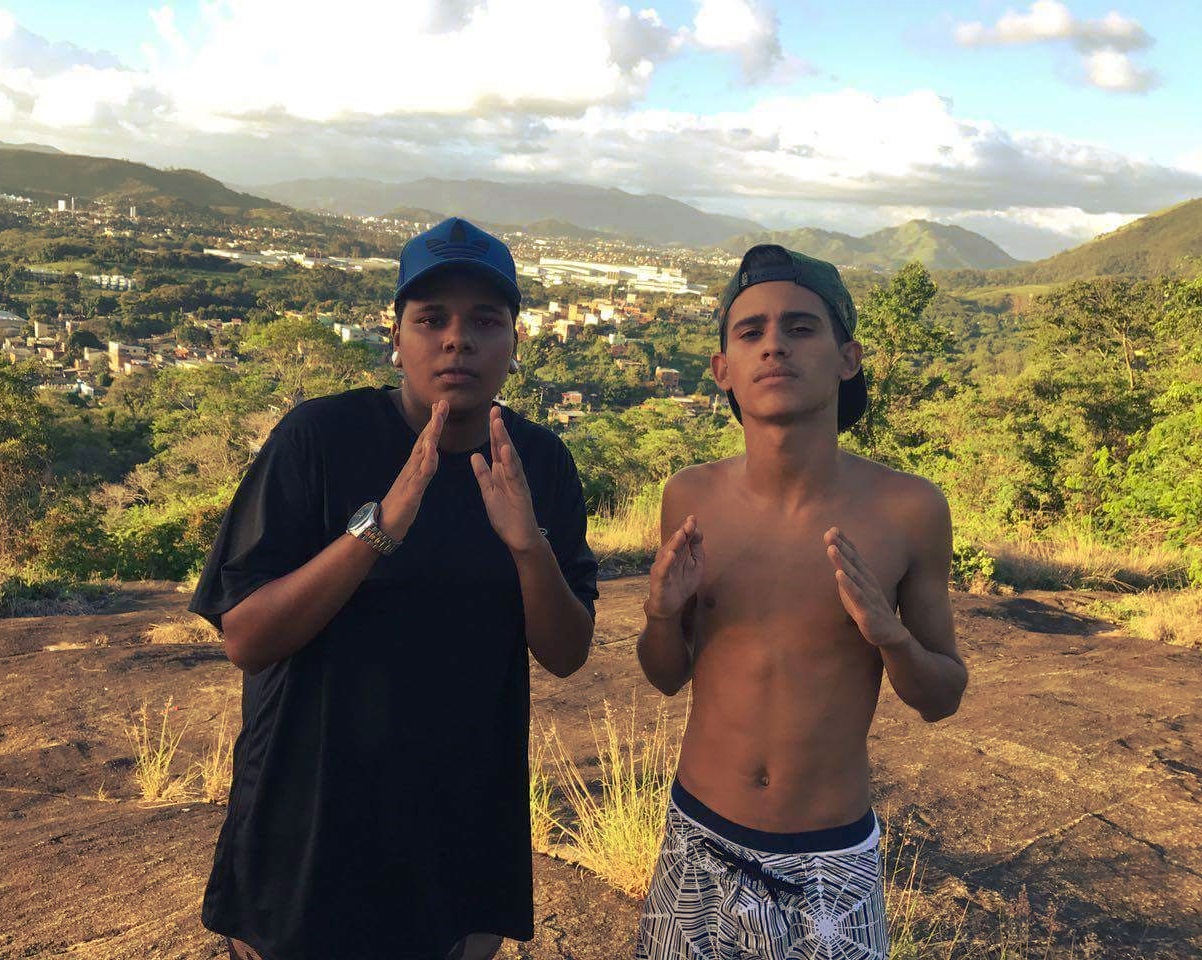 Conheça o trabalho da dupla Dubeco Origem - Polifonia Periférica